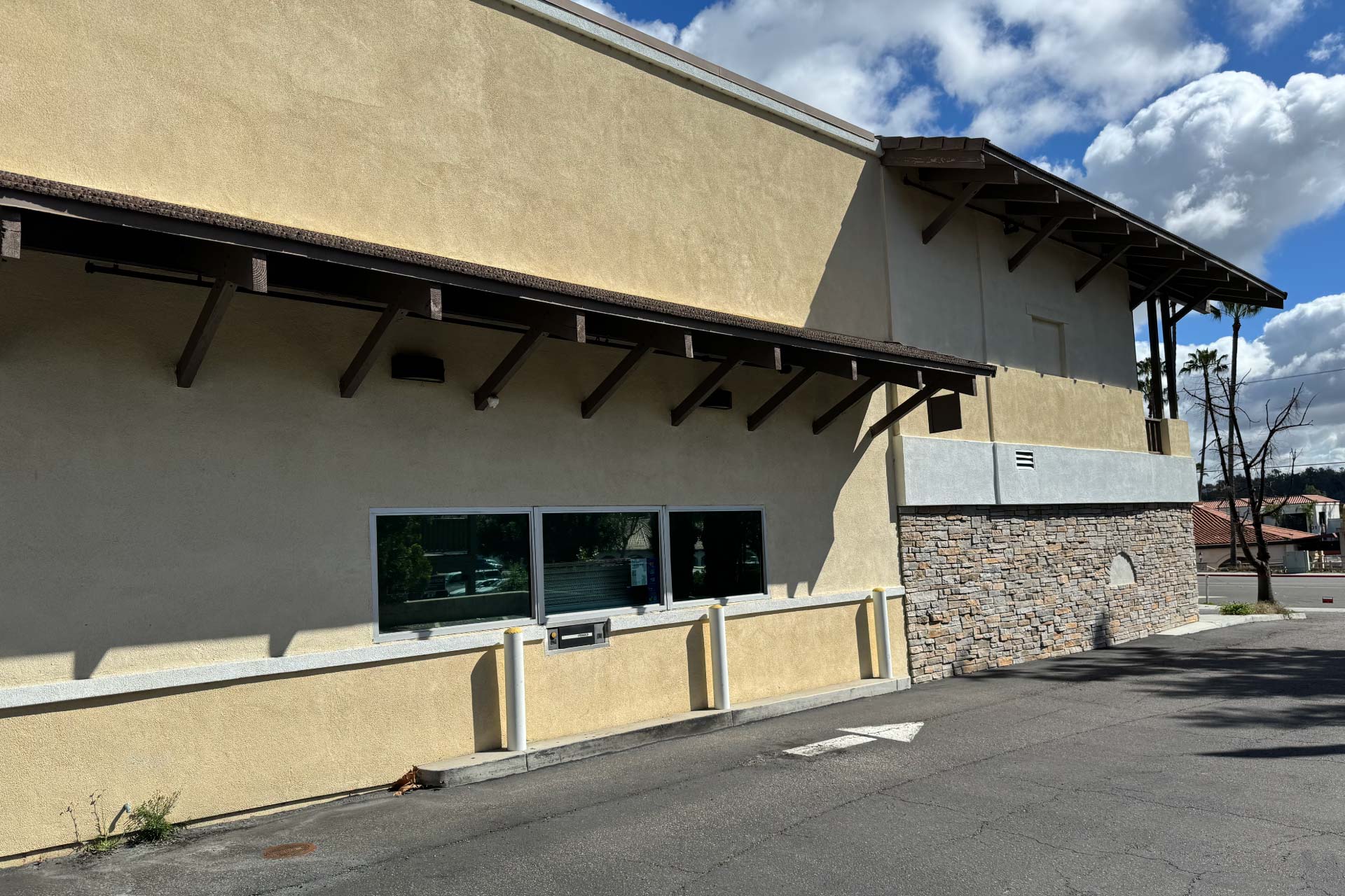 Freestanding Retail Building - Featured Listing - NNN Fitness
